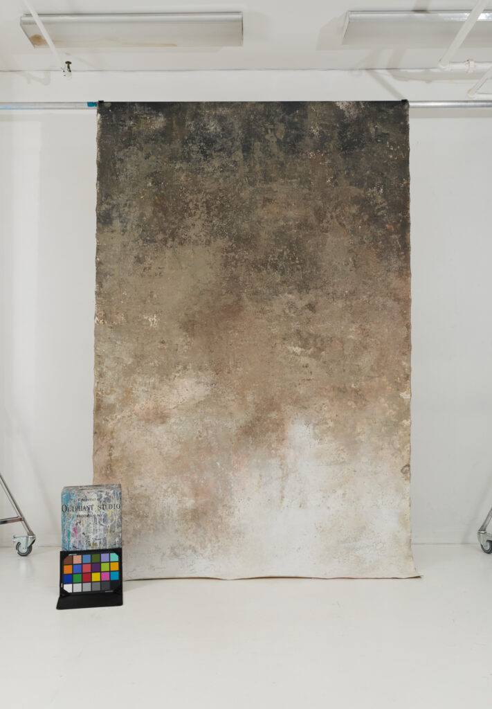 2525 - Oliphant Studios