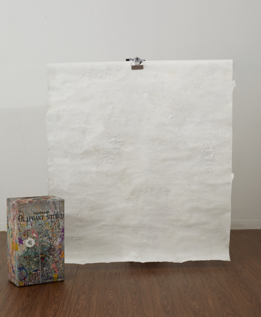 2627 - Oliphant Studios